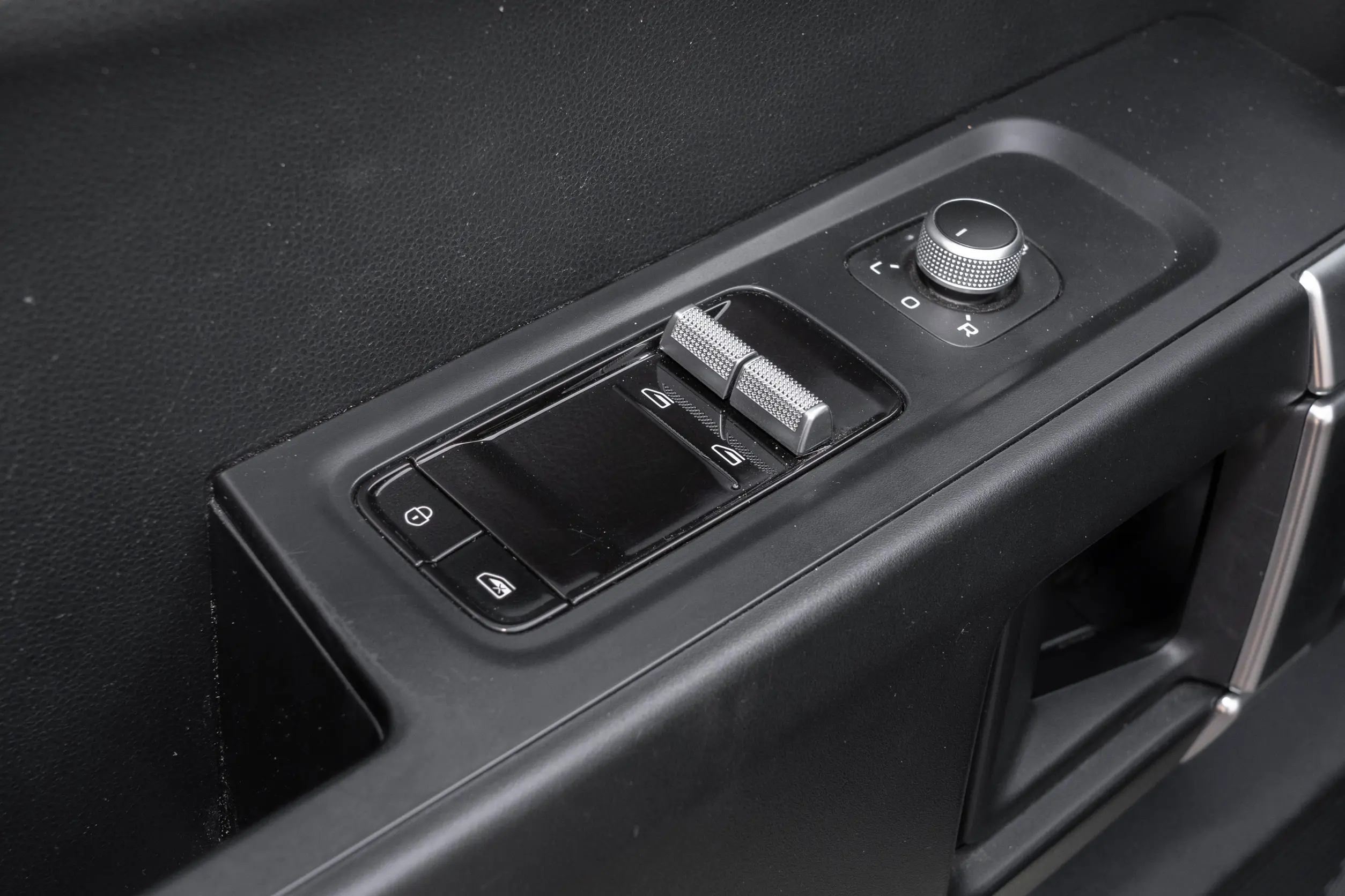 Электромобиль Geely Farizon SuperVAN купить в Минске, цена